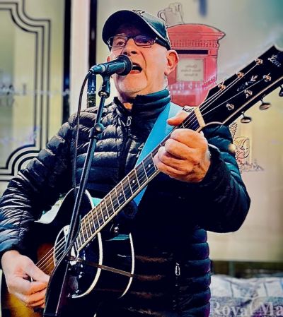 Live acoustic music with Sean Daly | Derby Market Hall